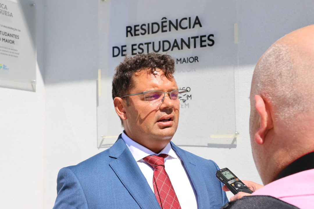 Entrada dos Primeiros Alunos Residencia ESDRM_10-09-2024_10092024_005 ...